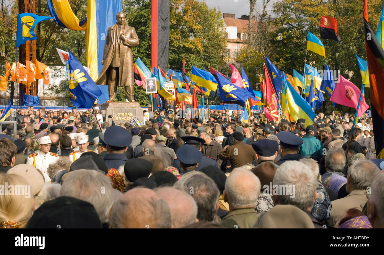 Stepan Bandera (fighter for Ukraine independence) monument unveiling in ...