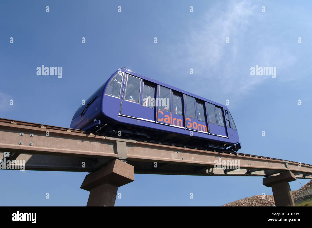 Cairngorm mountain funicular railway aviemore hi-res stock photography ...
