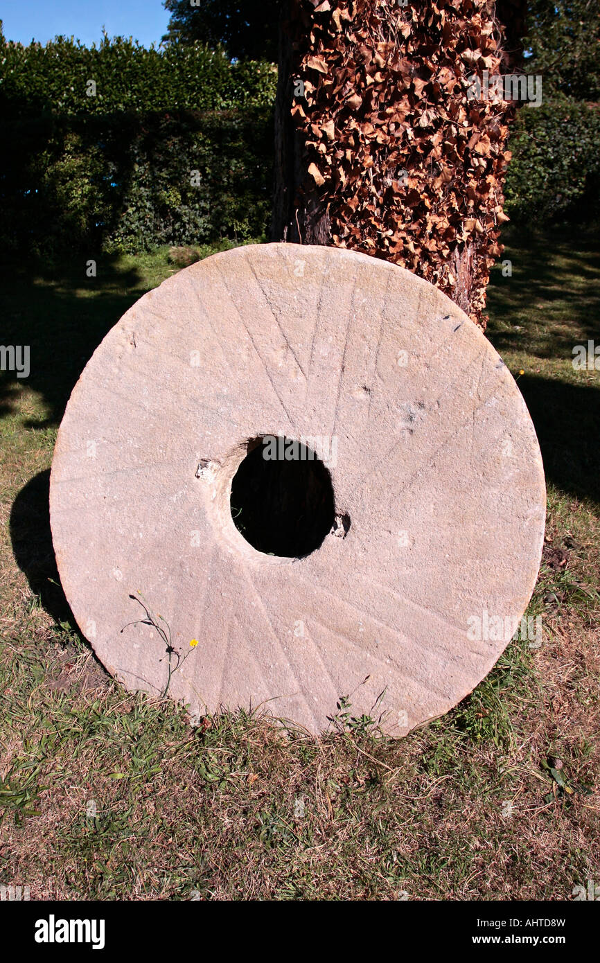 Stone piece hi-res stock photography and images - Alamy