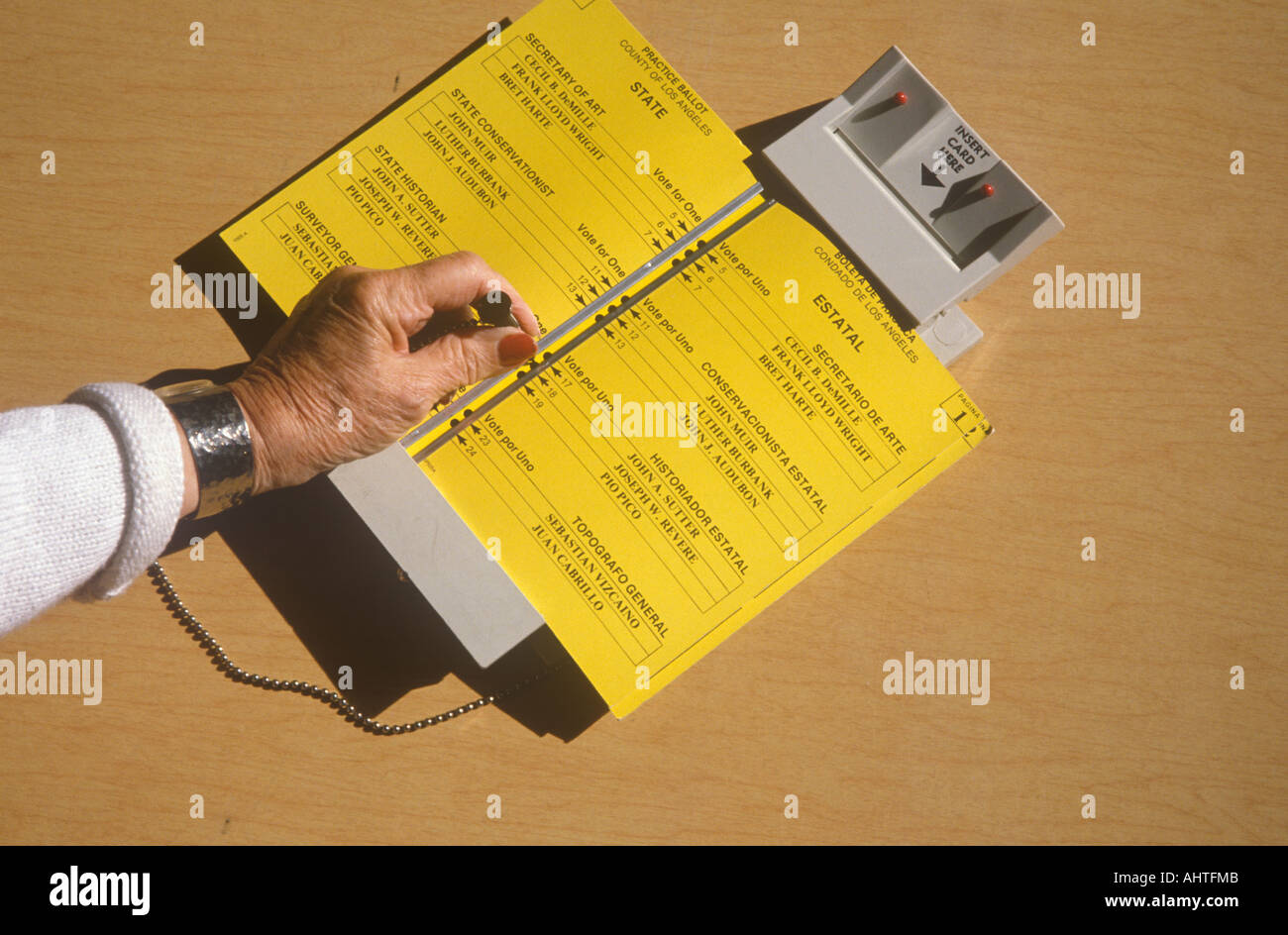 Ballot voting historic hi-res stock photography and images - Alamy