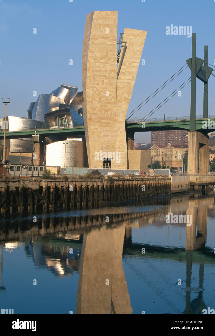 Gallery deconstructivism deconstructivist architecture hi-res stock ...