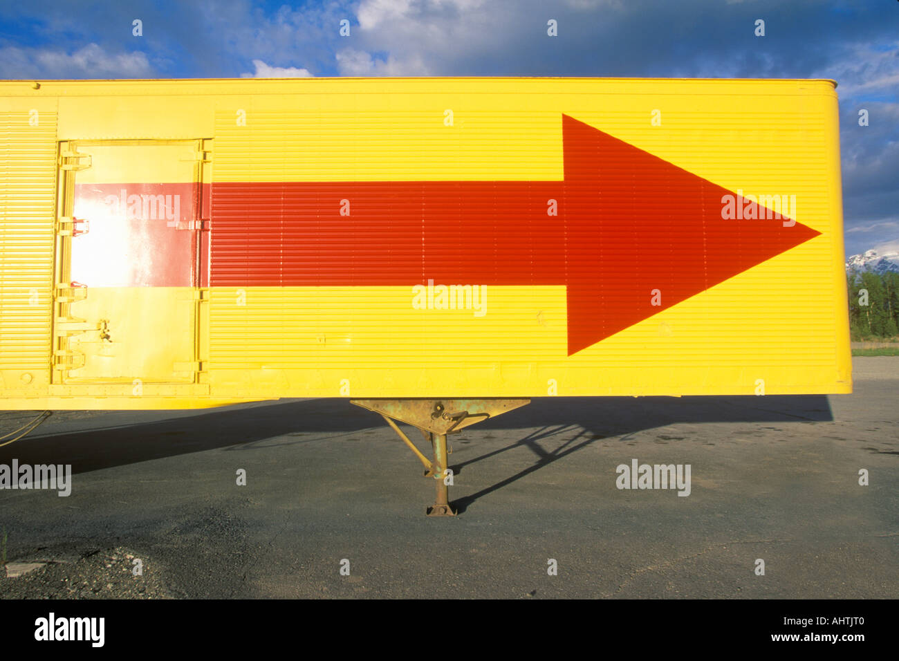An arrow pointing to the right Stock Photo - Alamy