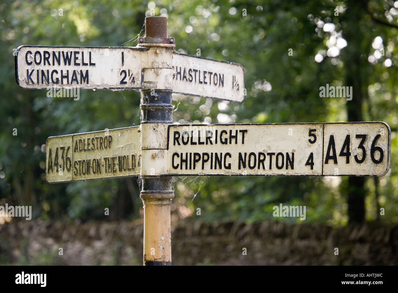 Old english roadsign outside Chipping Norton Cotswolds Stock Photo - Alamy