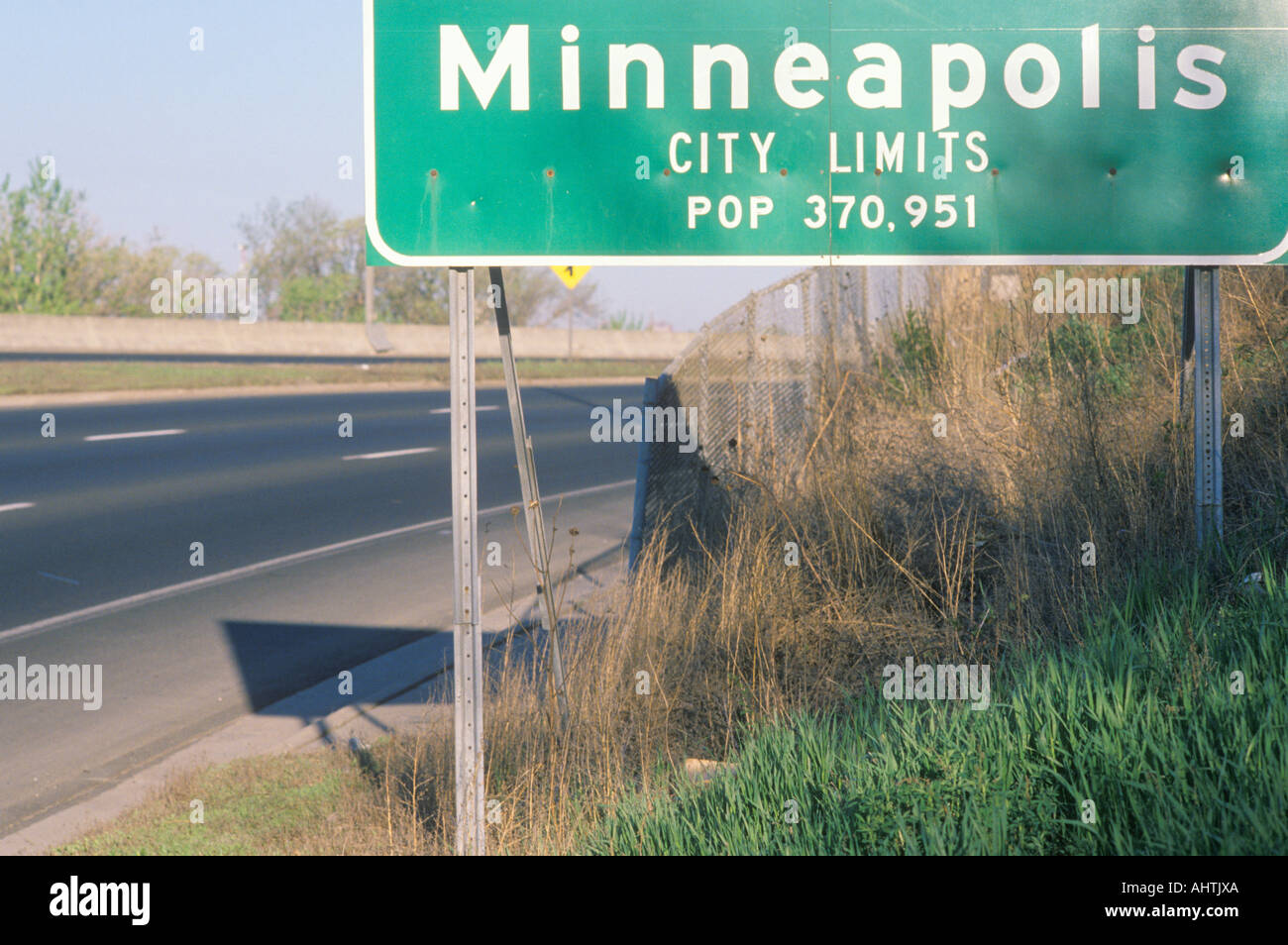 A sign that reads Minneapolis Stock Photo - Alamy