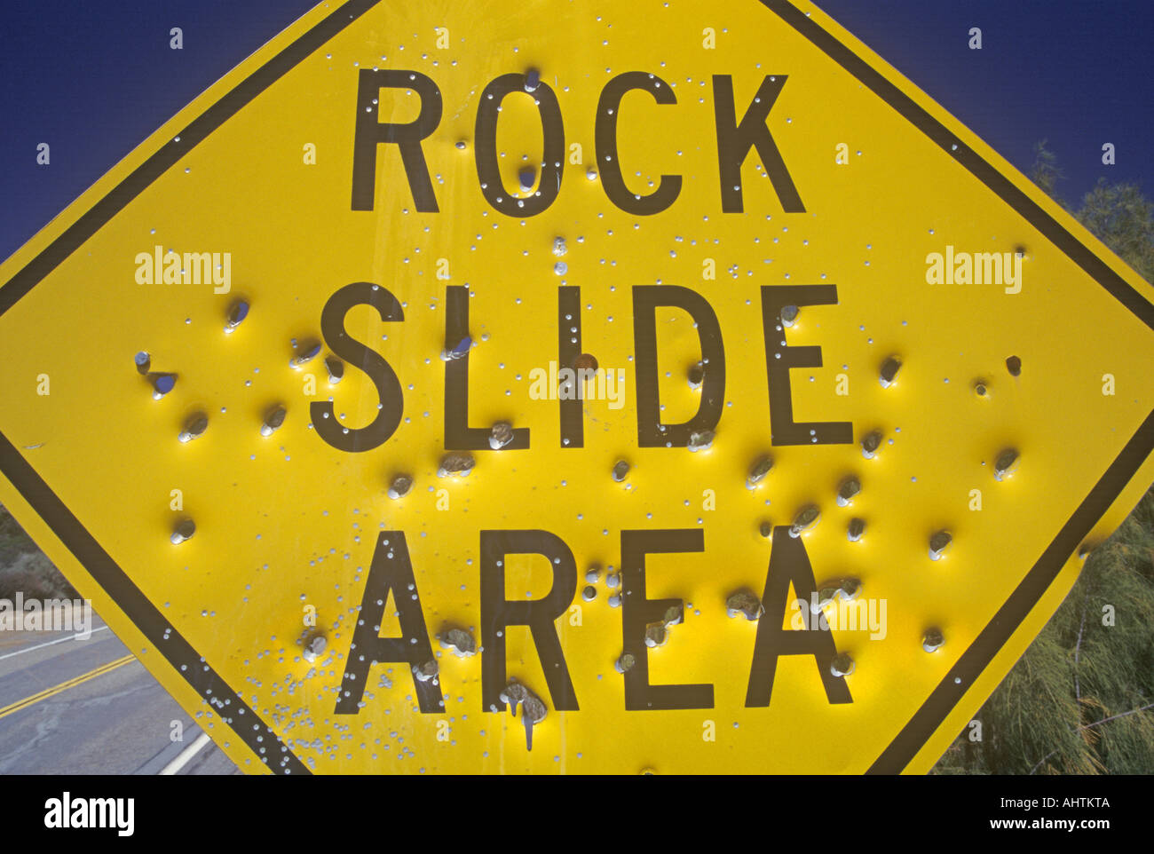 Rock slide area warning sign hi-res stock photography and images - Alamy