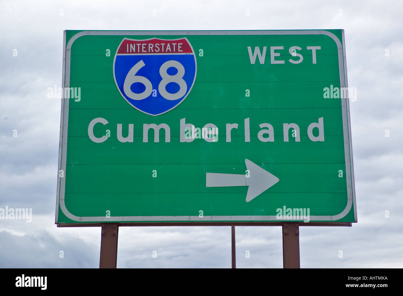 Route 68 highway sign to Cumberland Gap Maryland Stock Photo - Alamy
