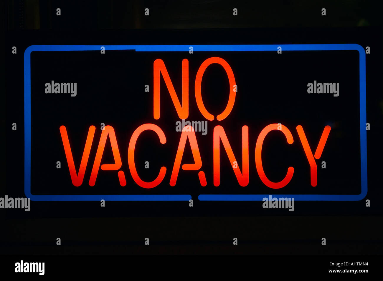 Hotel no vacancy neon sign hi-res stock photography and images - Alamy