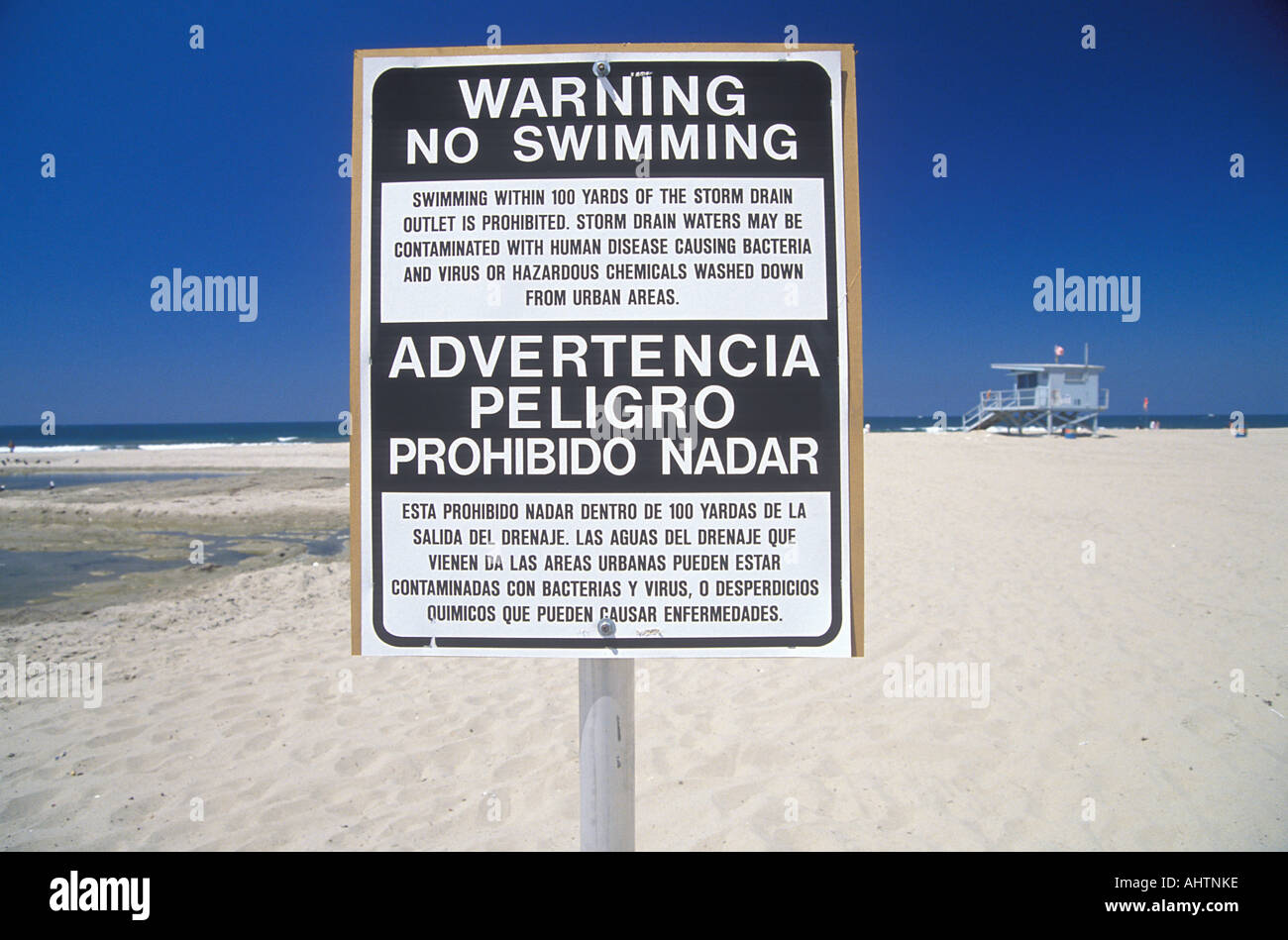 A beach warning sign in Santa Monica Stock Photo - Alamy