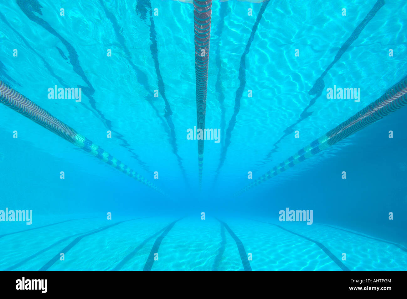 empty swimming pool Stock Photo - Alamy