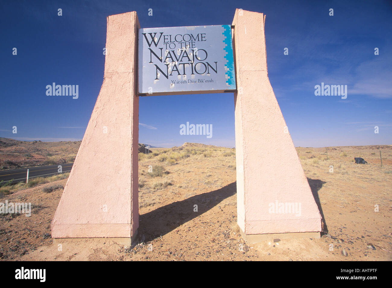 Welcome Sign Native American High Resolution Stock Photography and ...