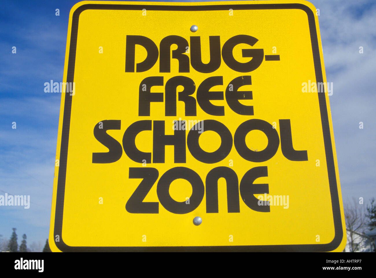 Drug free school zone sign hi-res stock photography and images - Alamy