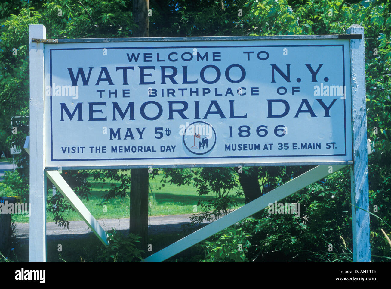 Waterloo sign hi-res stock photography and images - Alamy