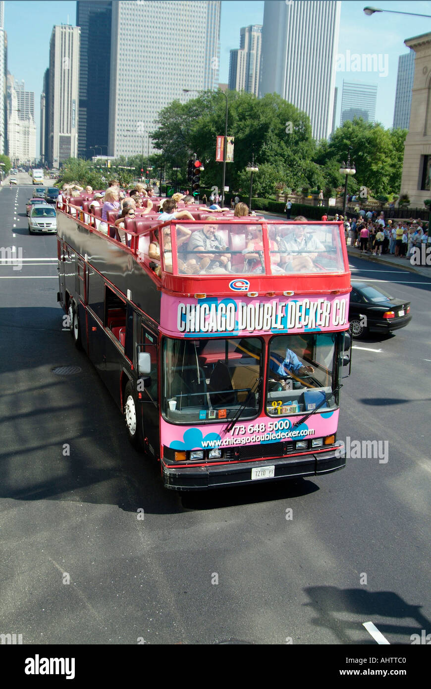 downtown Chicago Illinois travel bus for tourist Stock Photo - Alamy