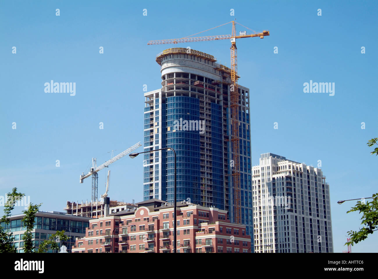 New skyscraper highrise building construction in downtown Chicago ...