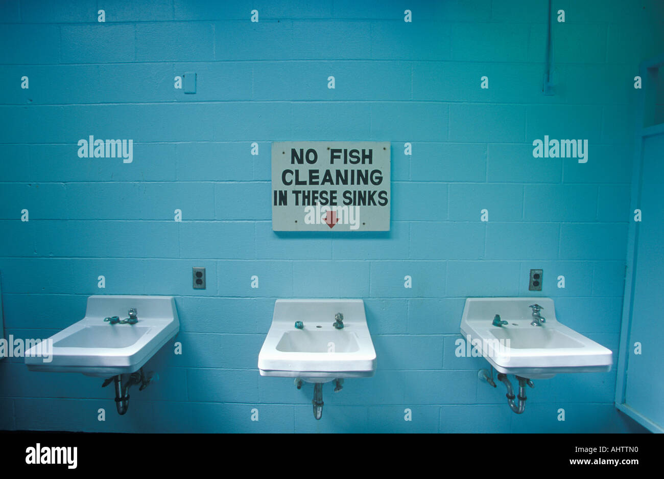 Fish cleaning sign hi-res stock photography and images - Alamy