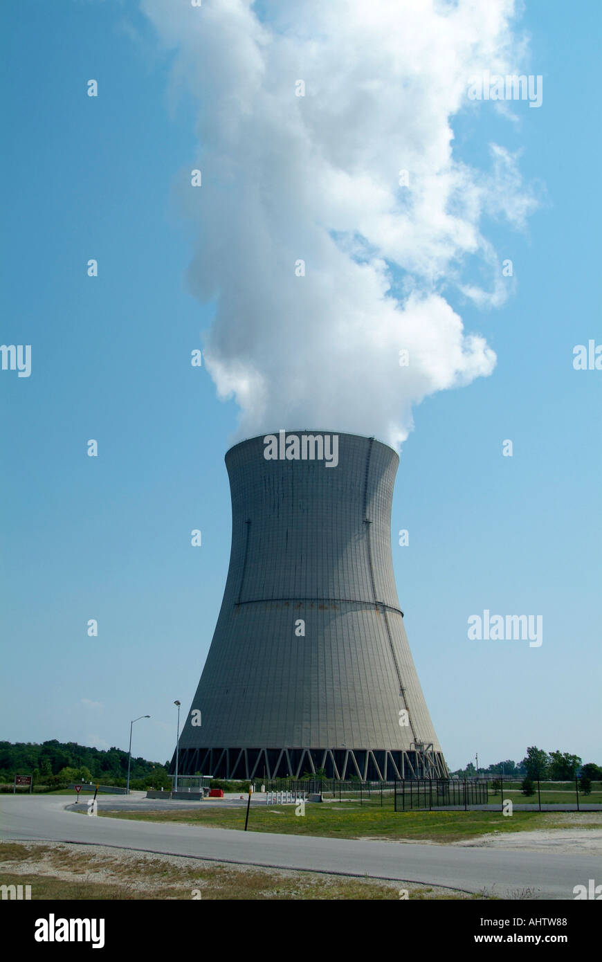 The Davis Besse electrical nuclear power plant at Oak Harbor Ohio near ...