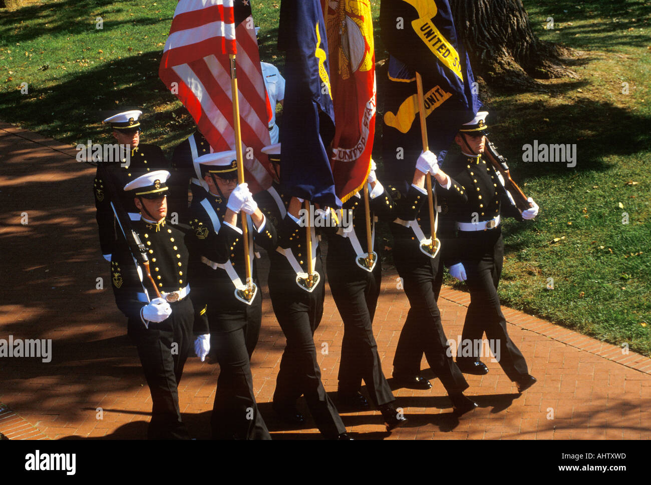 Military color guard united states hi-res stock photography and images ...