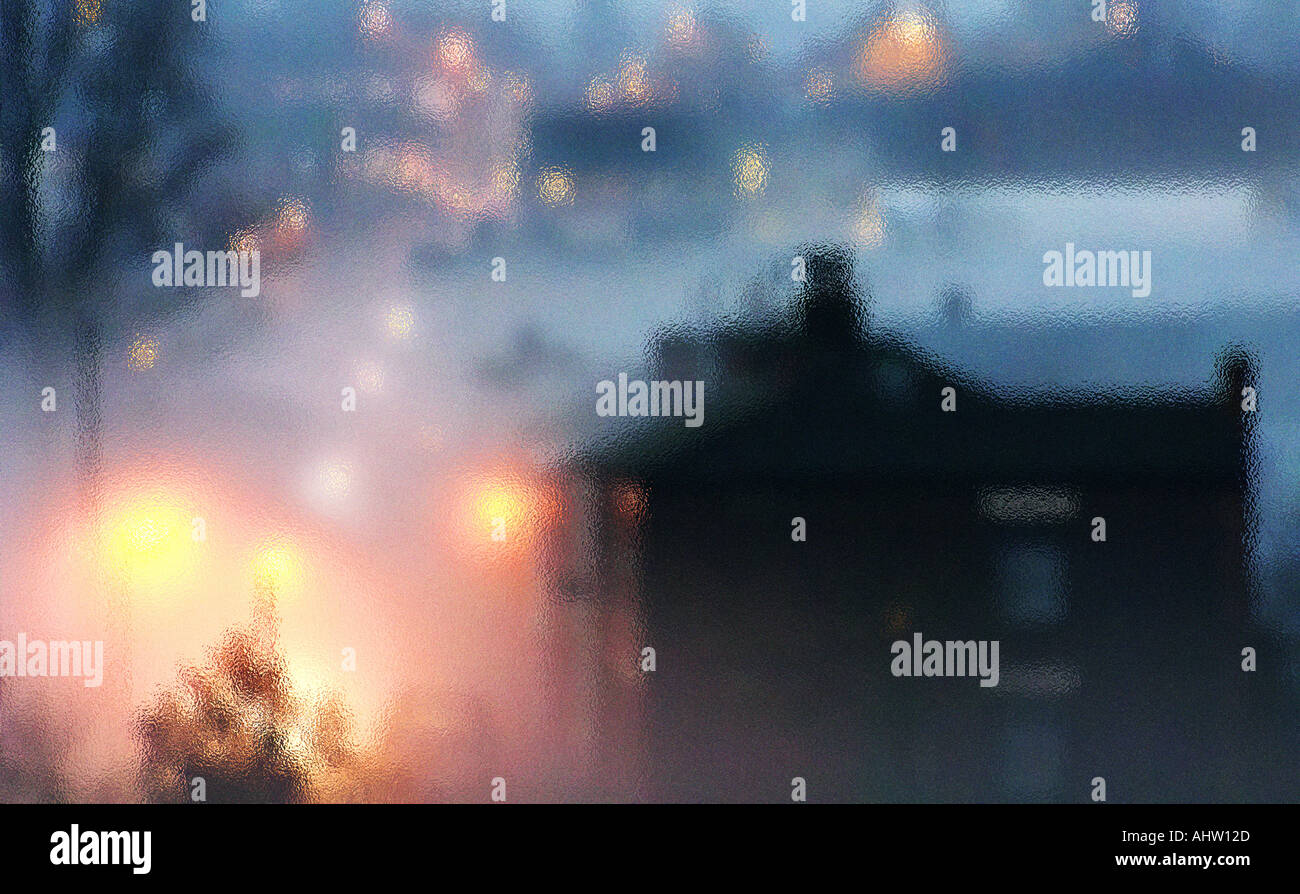 Suburban house night fog hi-res stock photography and images - Alamy