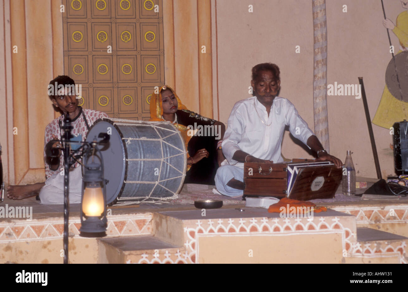 Indian musicians performs a traditional routine Stock Photo - Alamy