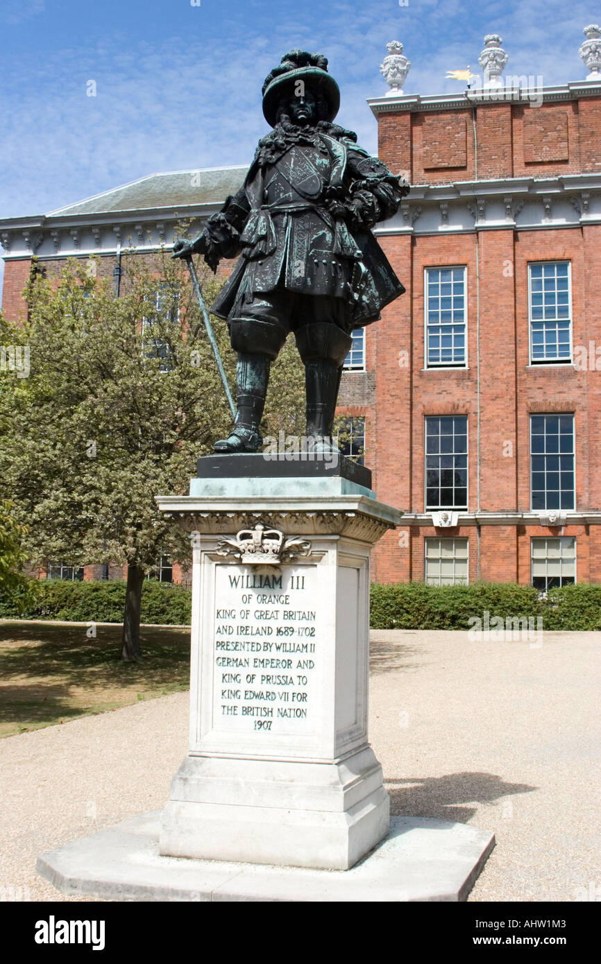 William II Statue at Kensington Palace, london Stock Photo - Alamy