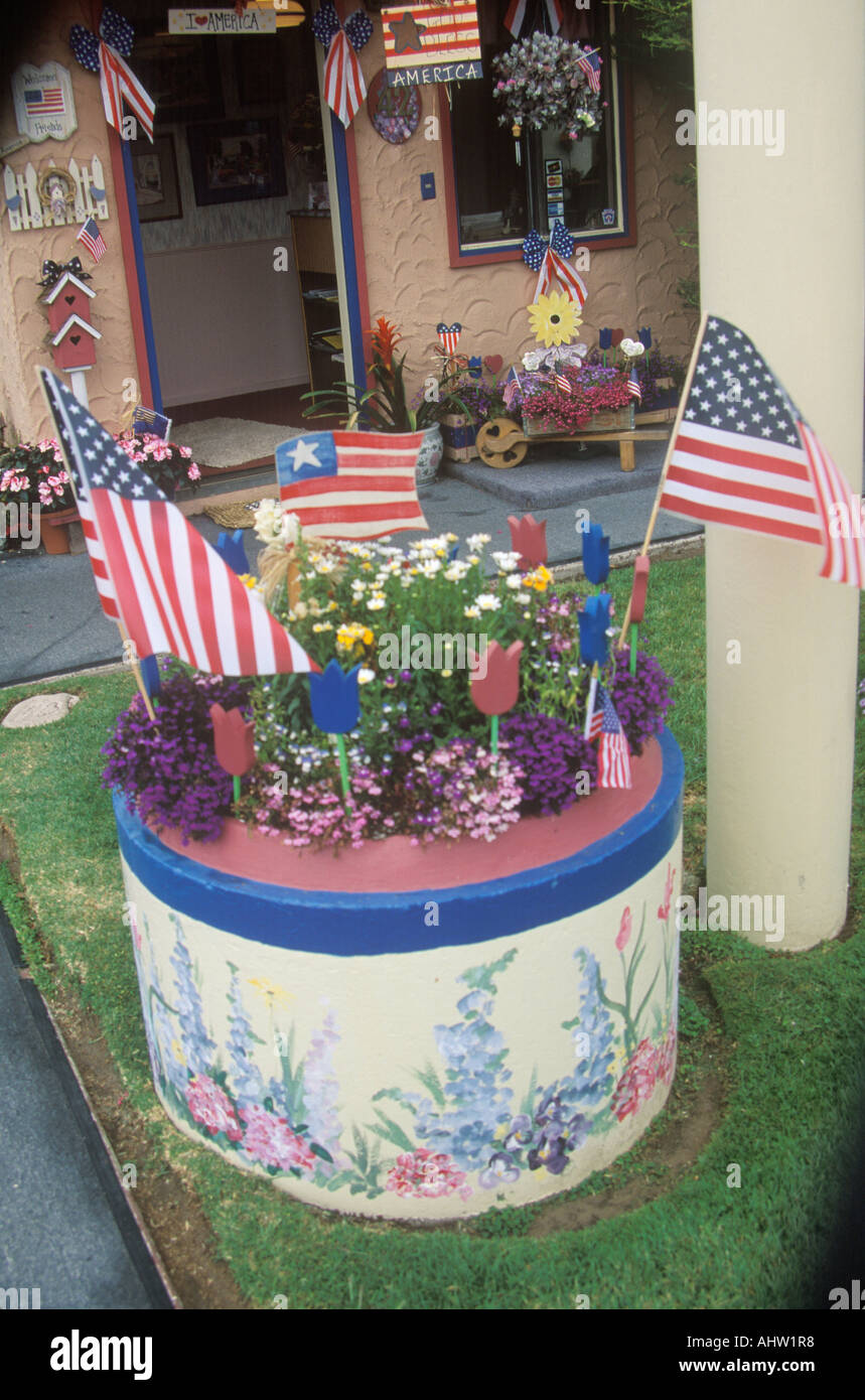 American flags parade hi-res stock photography and images - Alamy
