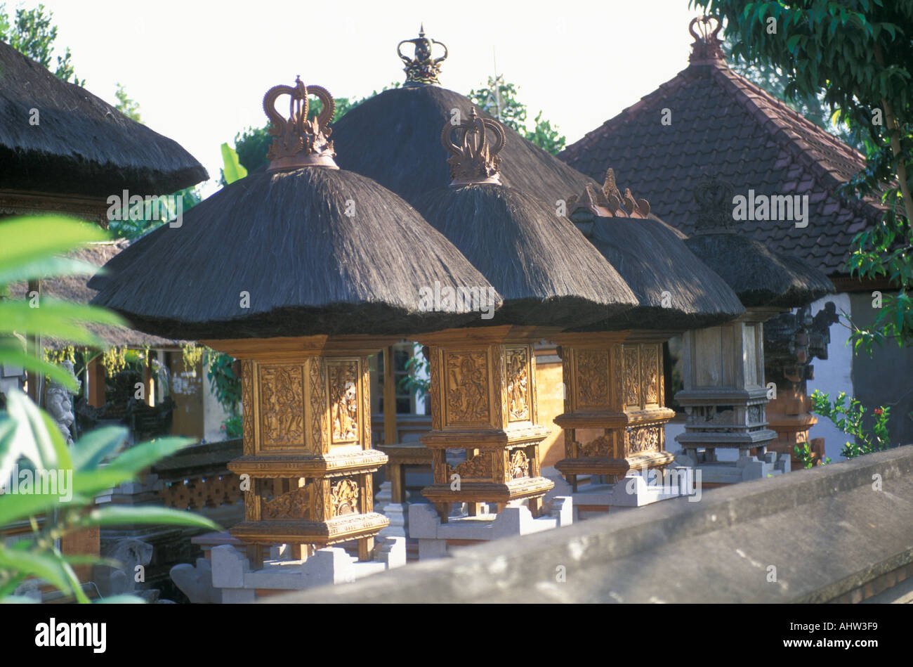 Hindu Home Shrine Stock Photos & Hindu Home Shrine Stock Images - Alamy