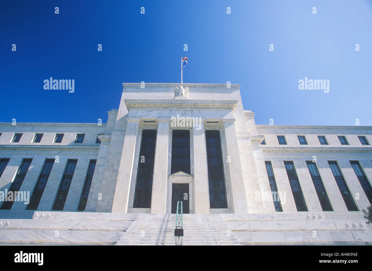 U s federal reserve board building hi-res stock photography and images ...