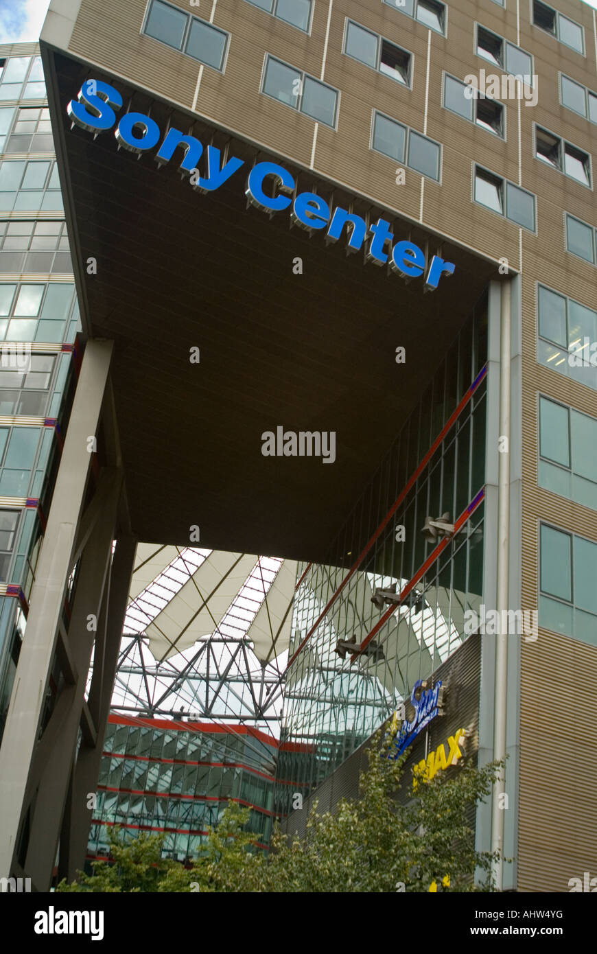 Vertical view of one of the entrances into the spectacular Sony Centre ...