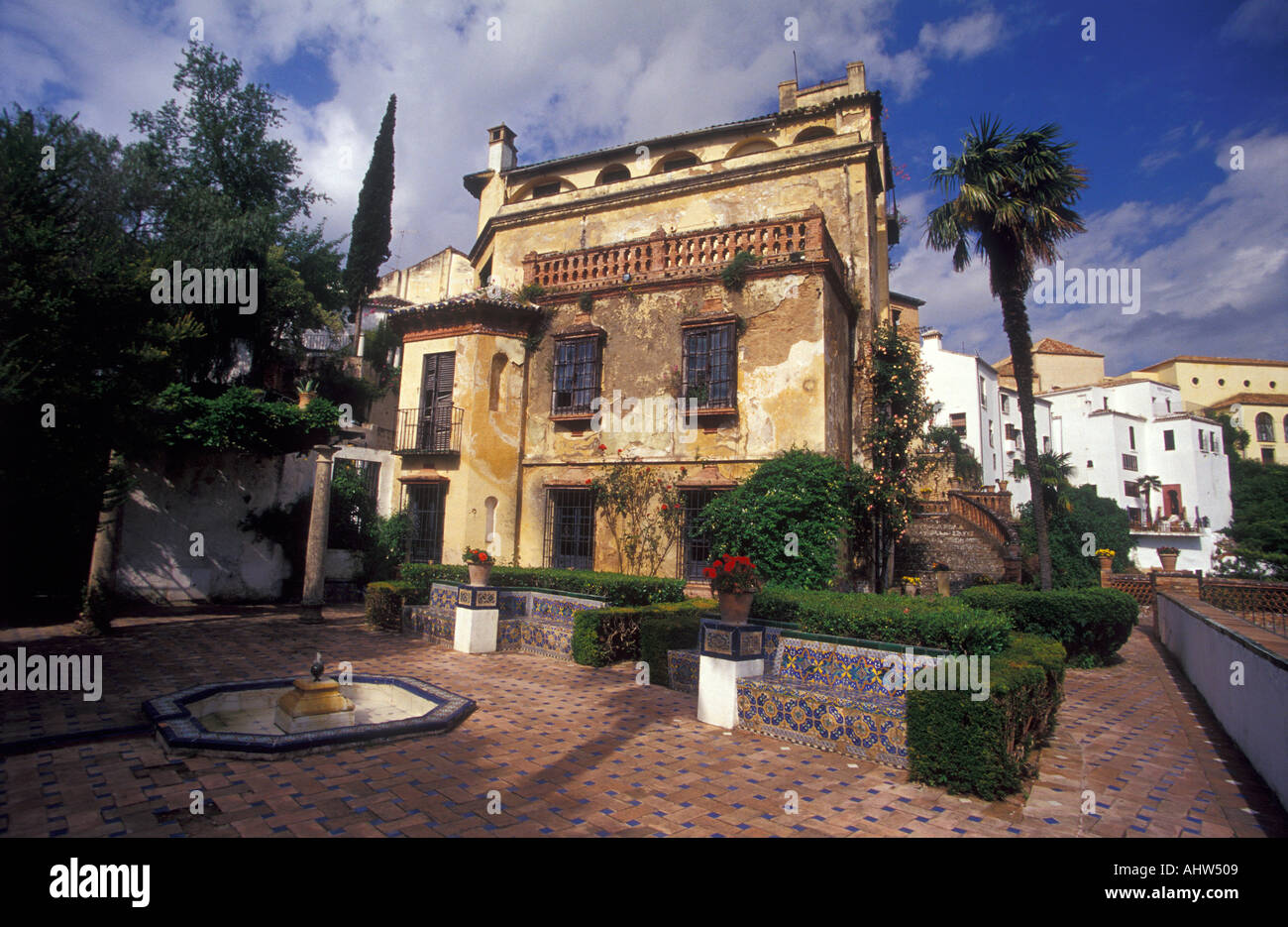 Pueblo rey blanco hi-res stock photography and images - Alamy