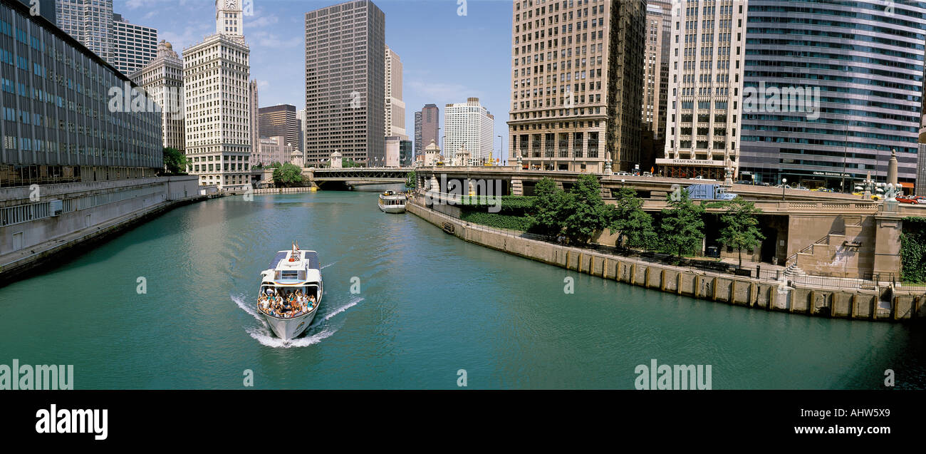 Chicago sun times building hi-res stock photography and images - Alamy
