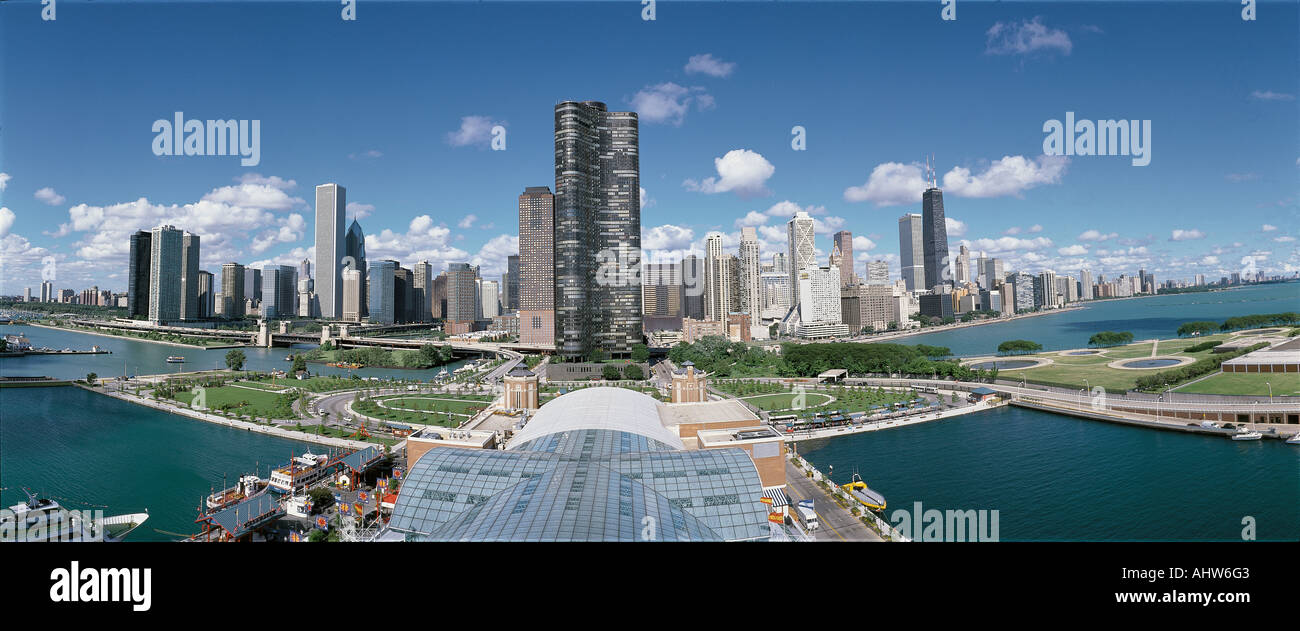 Lake point tower condos hi-res stock photography and images - Alamy