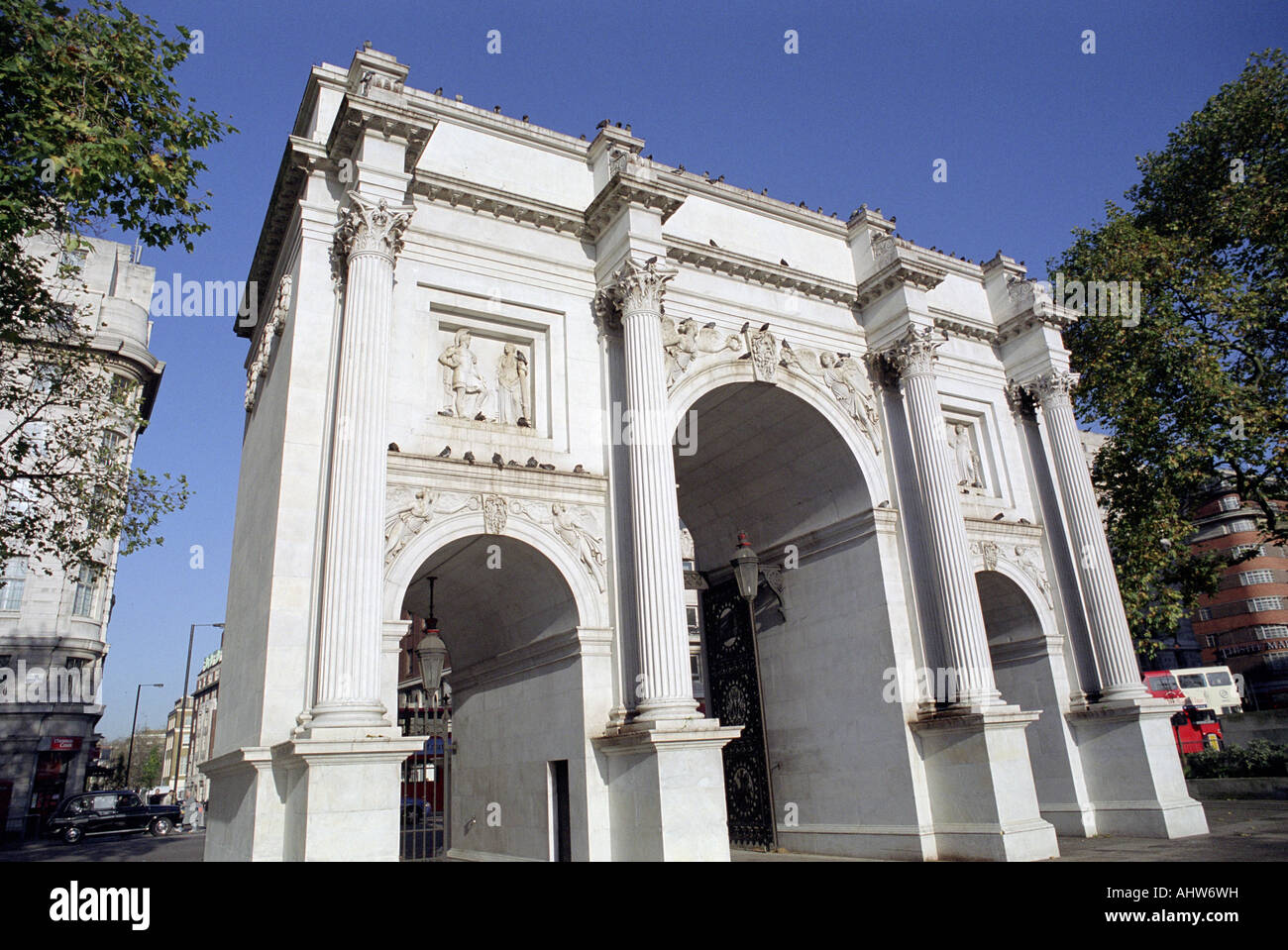 Marble Arch is a white Carrara marble monument near Speakers Corner in ...