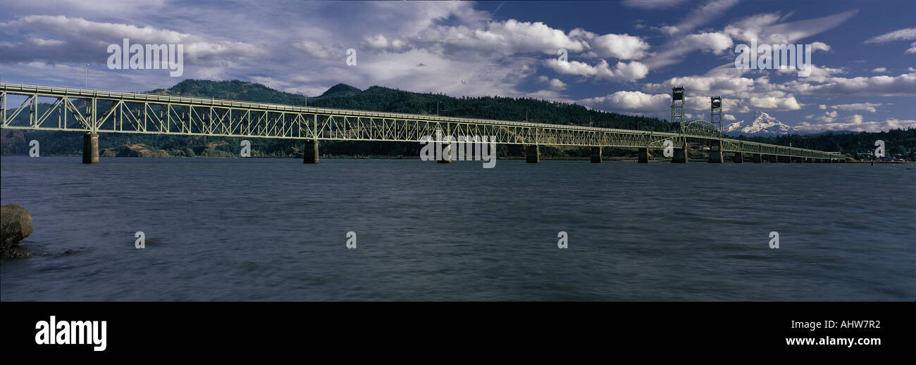 This is the Hood River Toll Bridge that crosses over the Columbia River ...