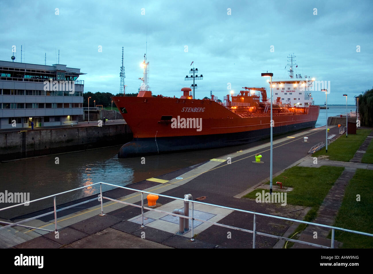 Tank ship hi-res stock photography and images - Alamy