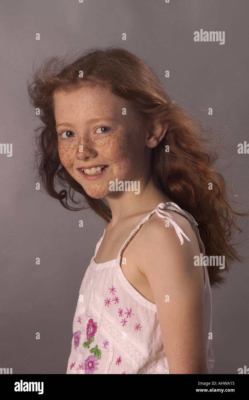 3378 Little girl red hair Model released Stock Photo - Alamy