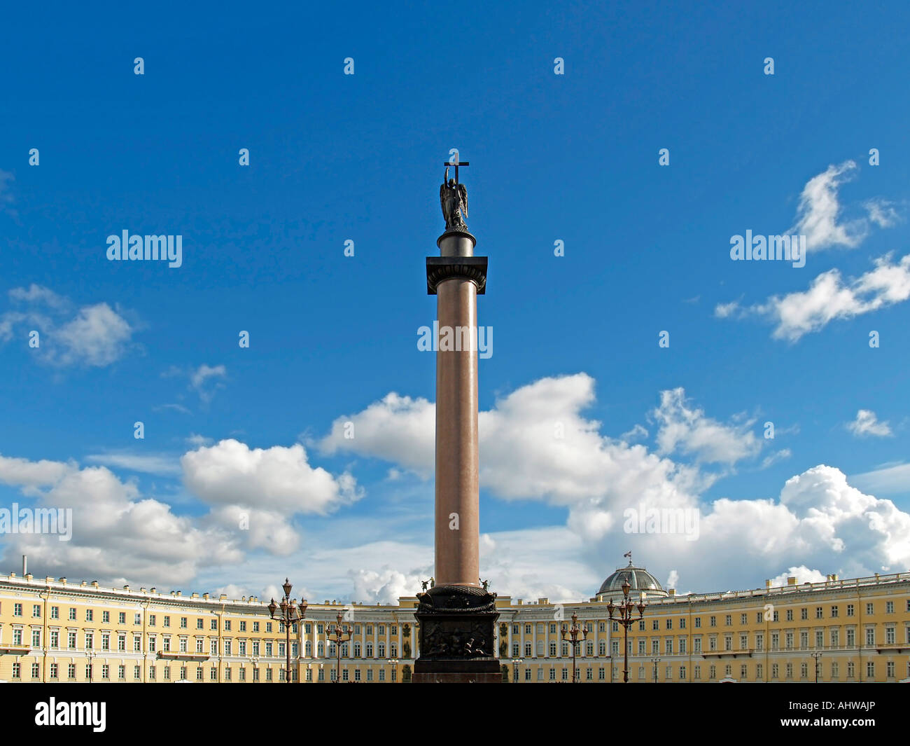 Palace Square with Alexander Column and building of the General Staff ...