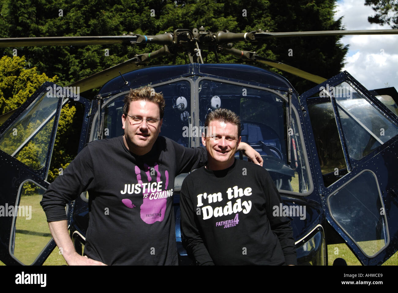 Fathers for justice buckingham palace hi-res stock photography and images - Alamy