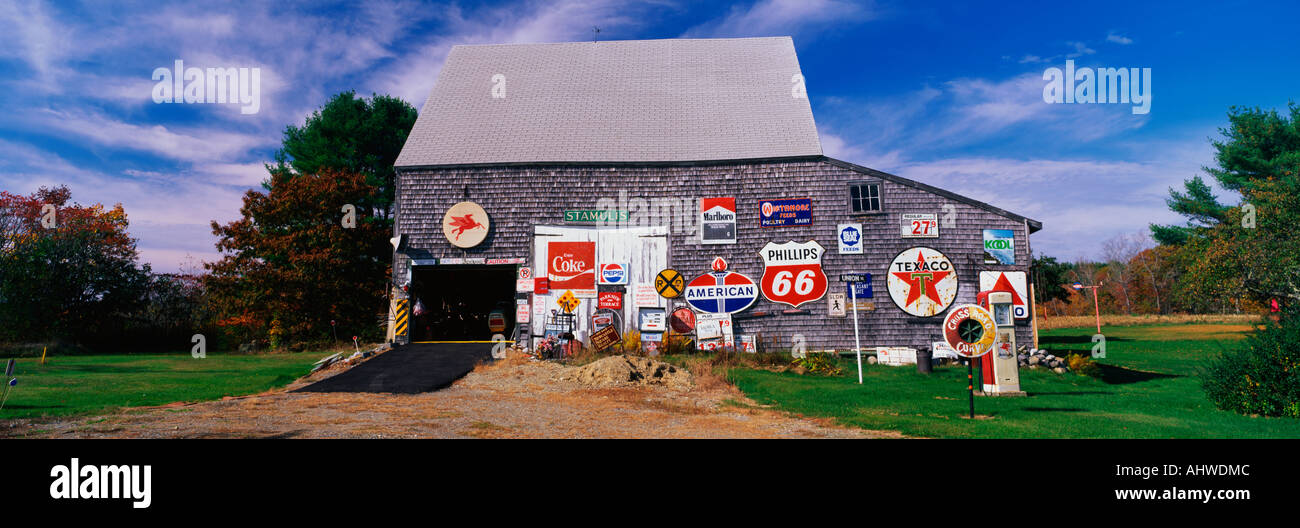 Barn advertisement hi-res stock photography and images - Alamy