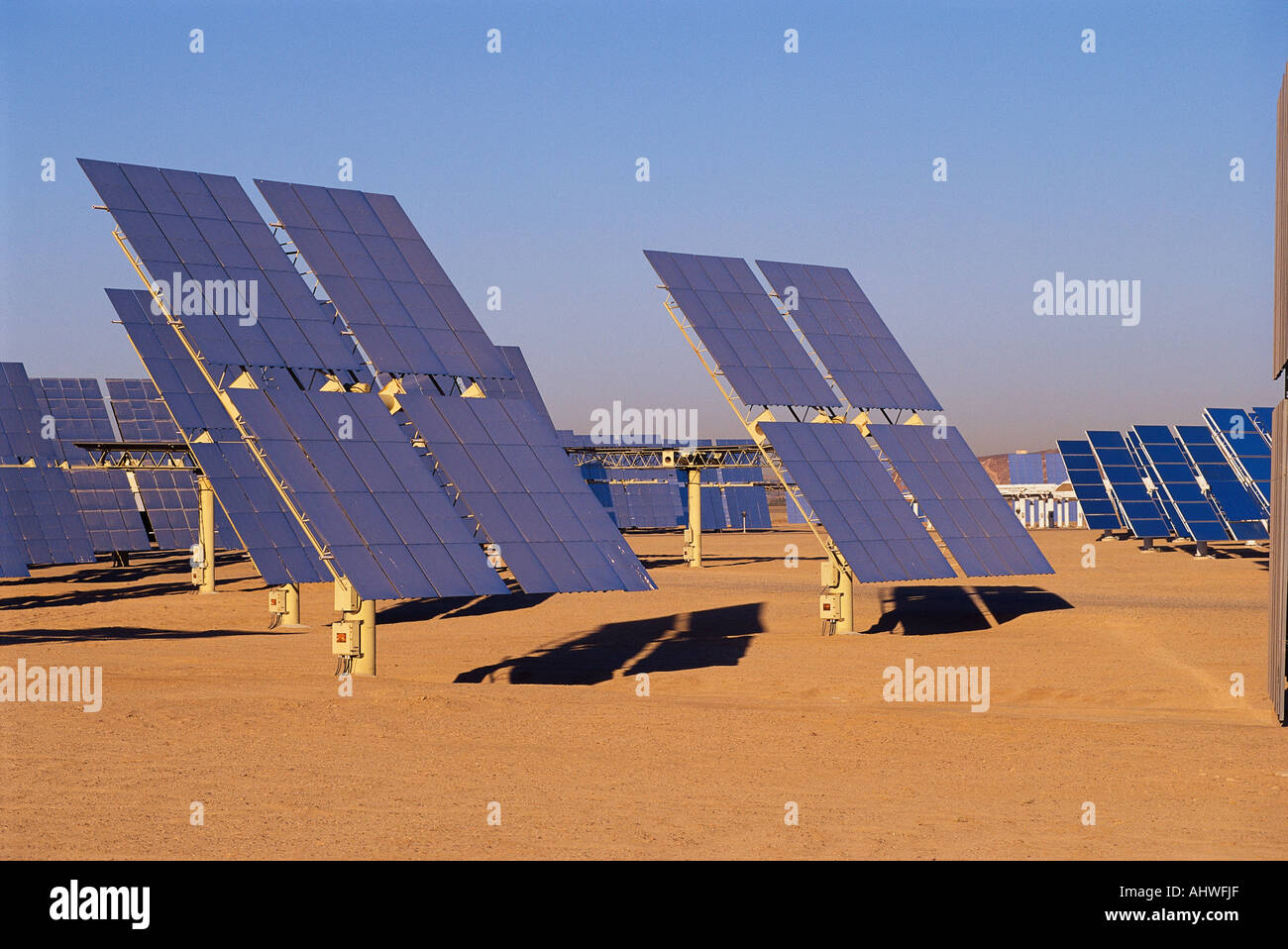 Solar plant barstow california hi-res stock photography and images - Alamy