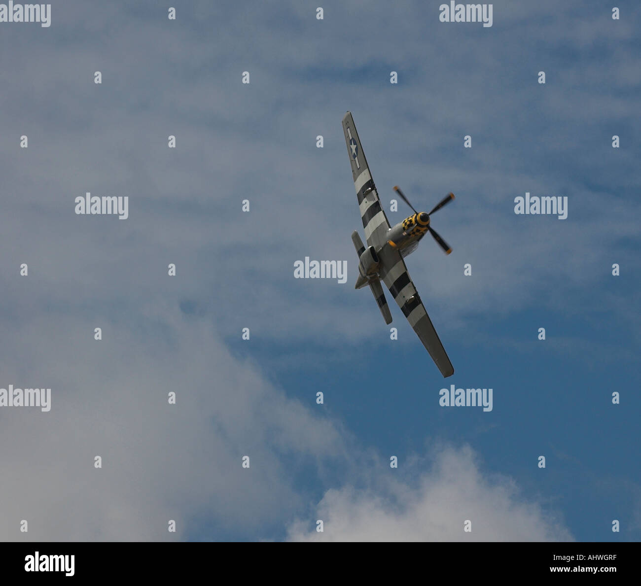 P51 Mustang performing aerobatic routine Stock Photo - Alamy