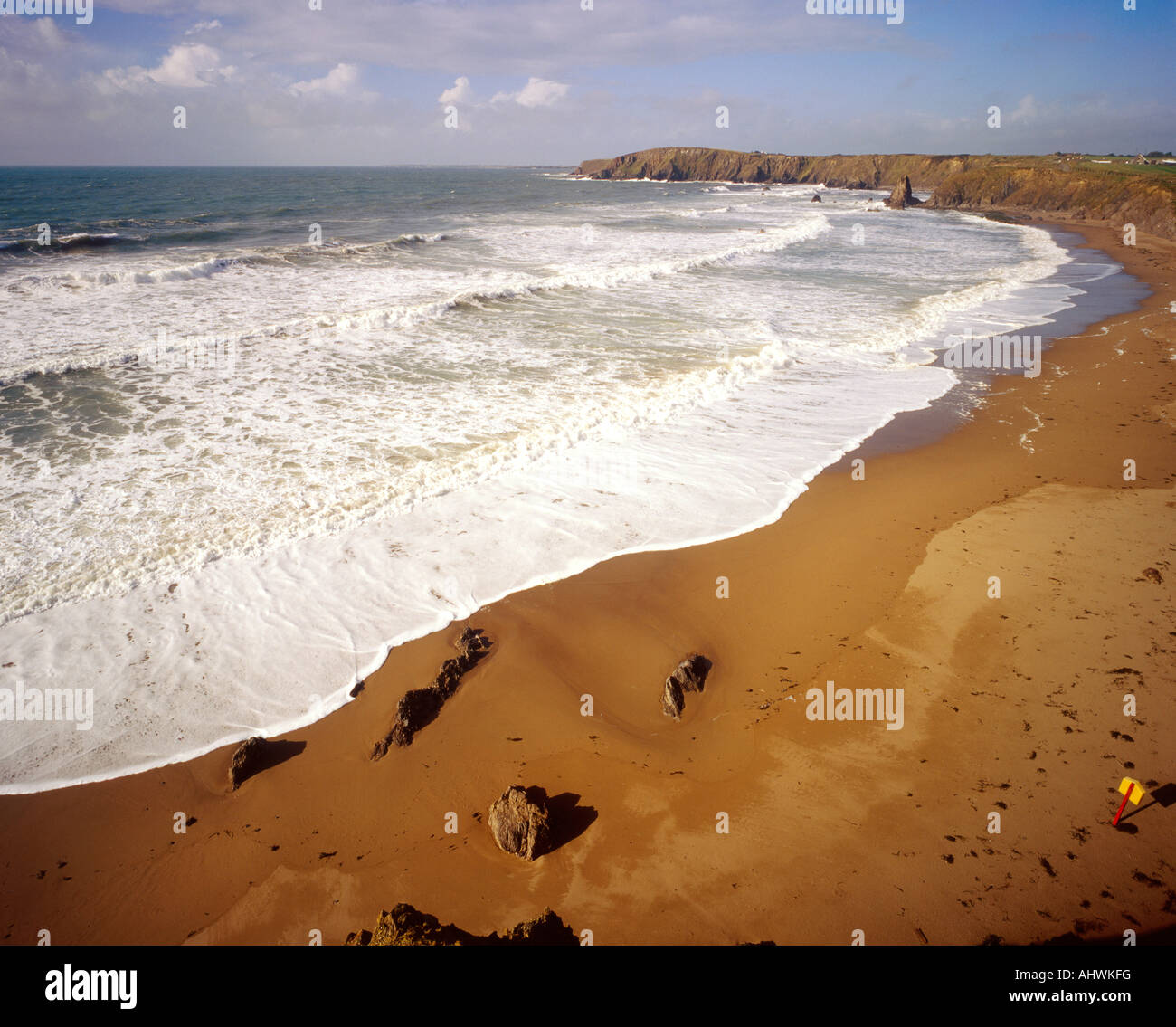 an overhead view of a beach Stock Photo - Alamy