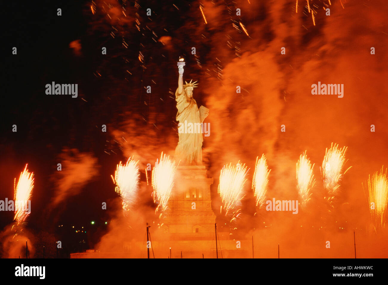 Statue of liberty celebration hi-res stock photography and images - Alamy
