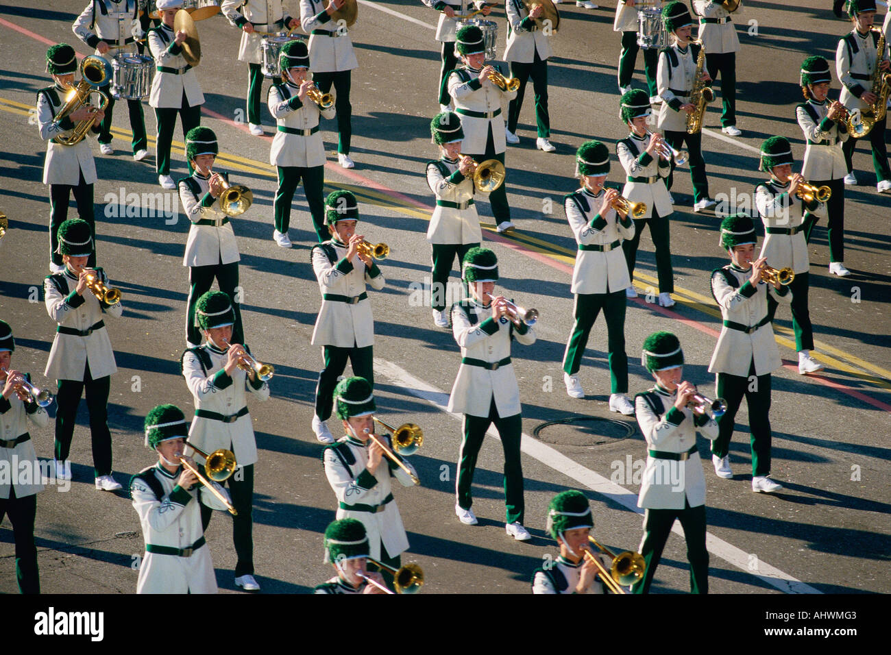 Marching in uniform hi-res stock photography and images - Alamy