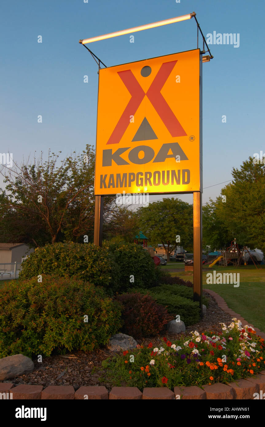 Camground hi-res stock photography and images - Alamy