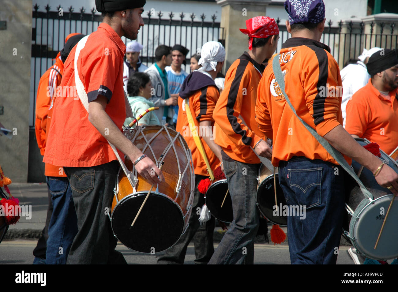 Young sikh parade hi-res stock photography and images - Alamy