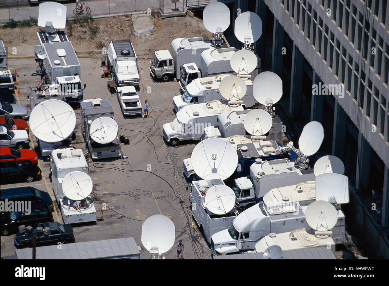 Media news coverage outside of courthouse Stock Photo - Alamy