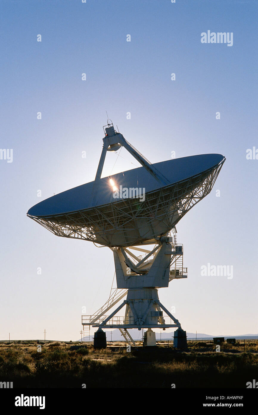 Silhouette large array vla sunset hi-res stock photography and images ...