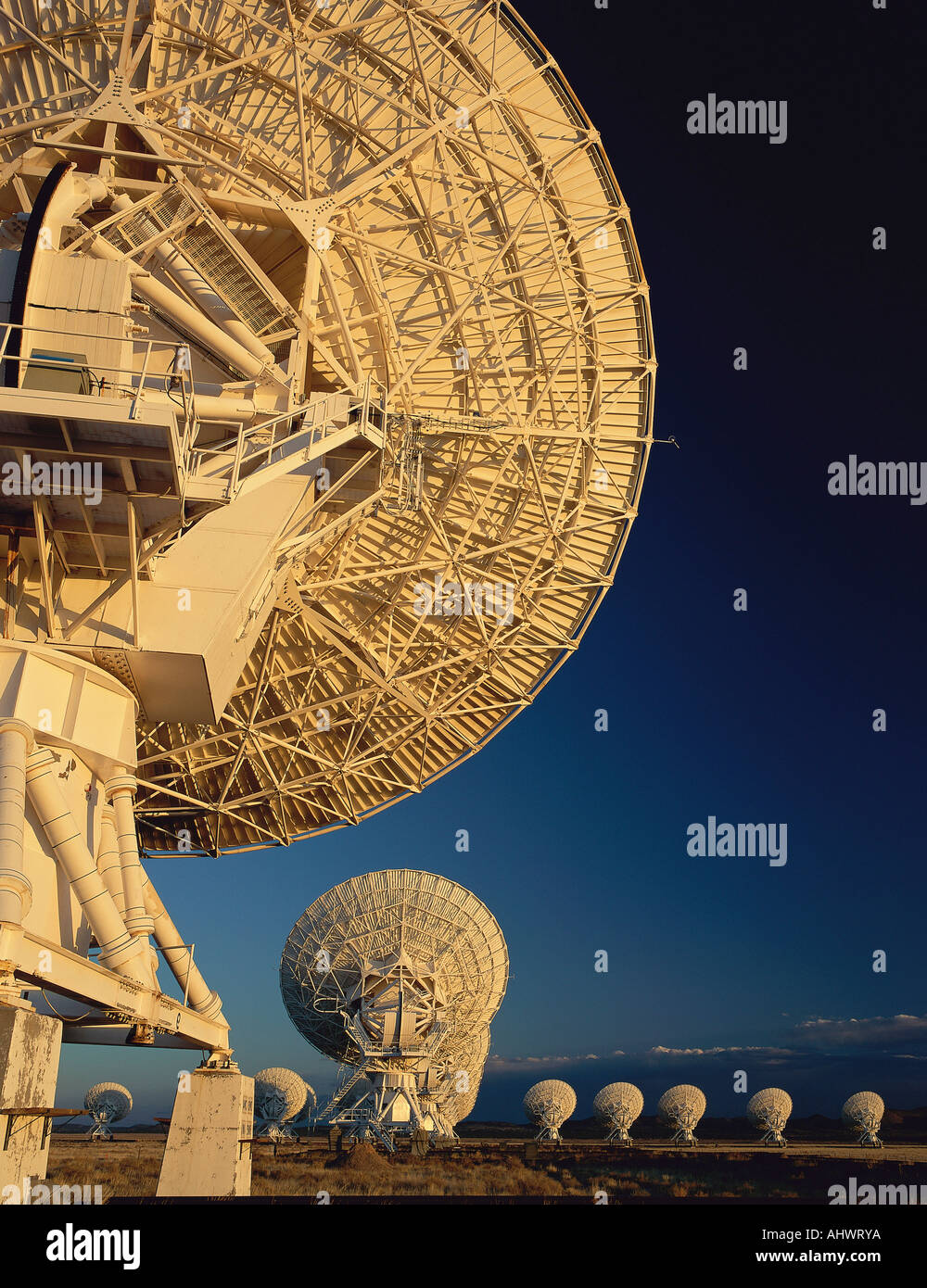 Field of VLA Very Large Array radio telescope dishes Stock Photo - Alamy