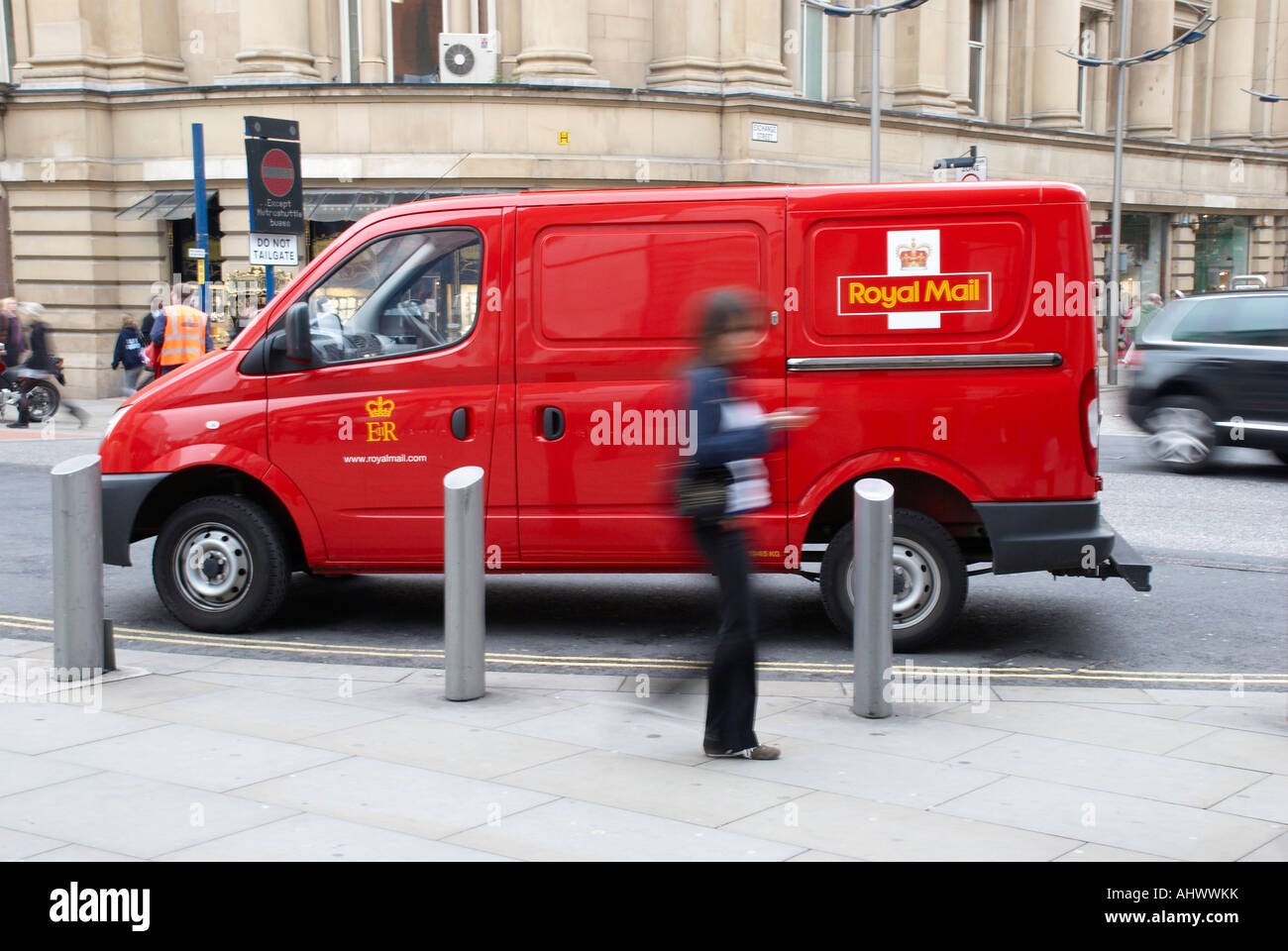 Collection and delivery hi-res stock photography and images - Alamy