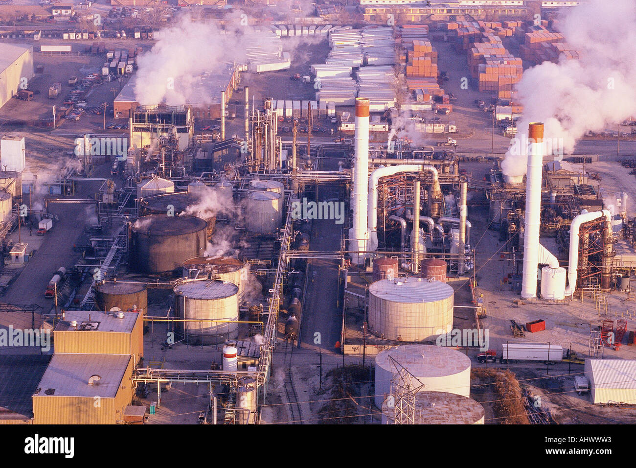 Refinery steam hi-res stock photography and images - Alamy